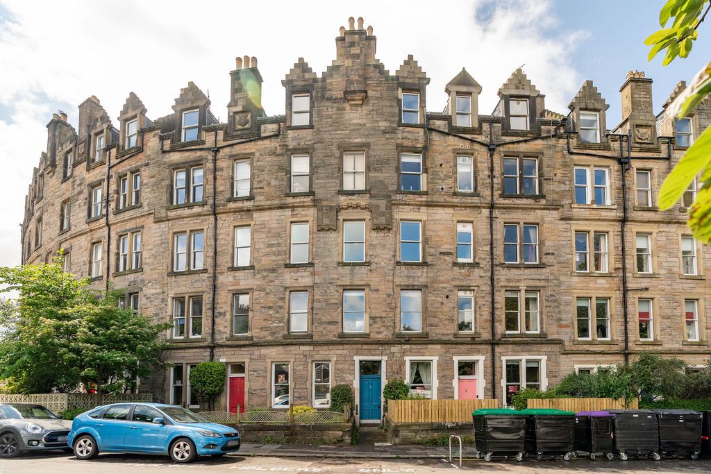 7 (3F3) Marchmont Crescent... 1 bed flat - £340,000