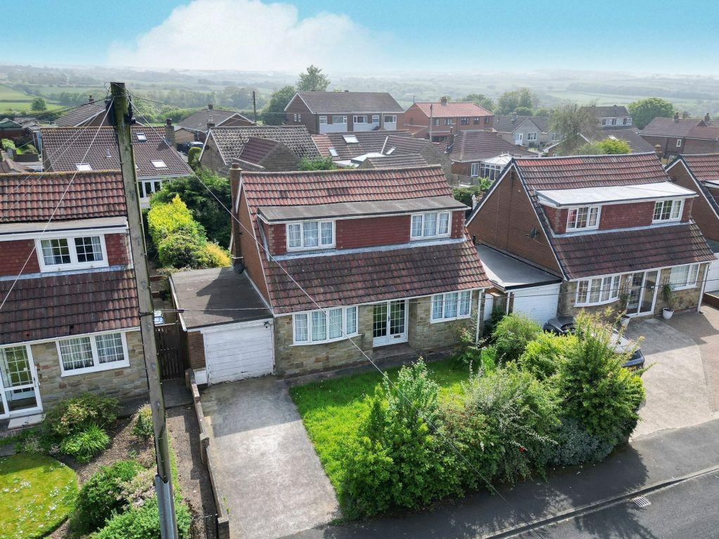 11 Mulgrave View, Stainsacre 3 bed detached bungalow - £265,000