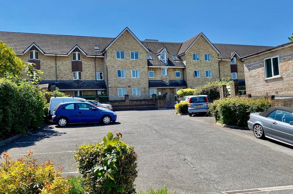 Sunny Hill Road, Parkstone, Poole, BH12 1 bed retirement property - £85,000