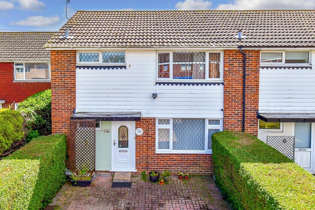 Guildford Road, Rustington, West Sussex 3 bed end of terrace house - £ ...