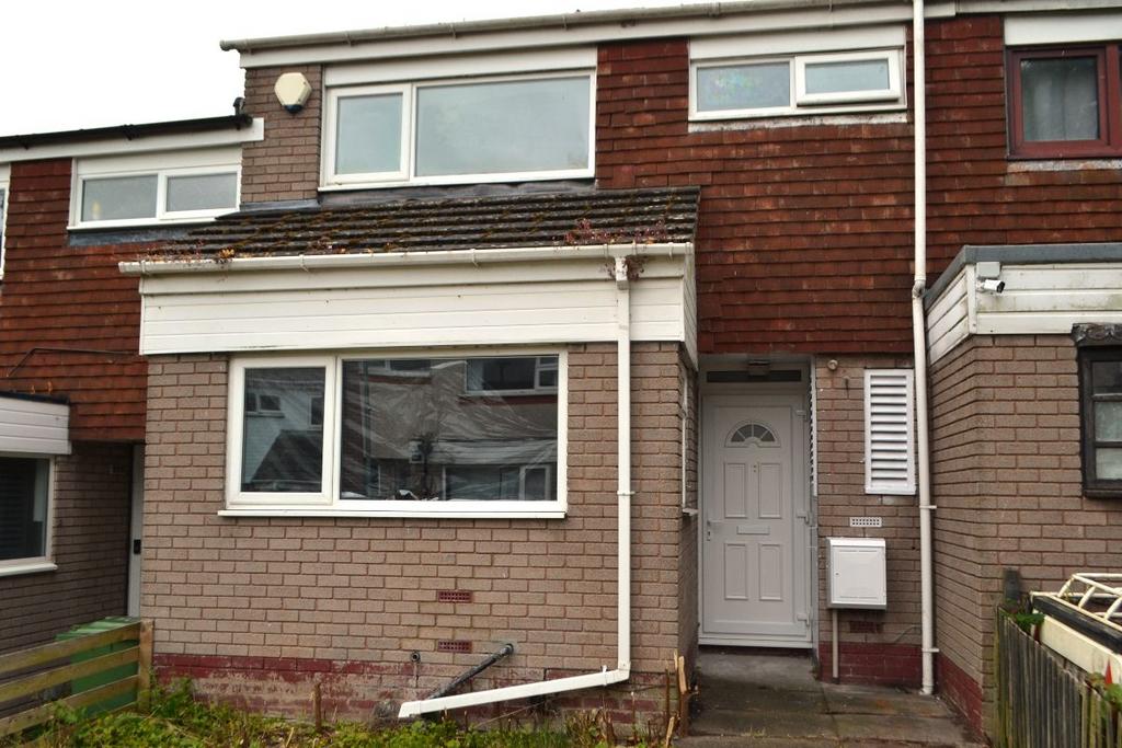 Woodside, Telford TF7 3 bed terraced house - £132,250