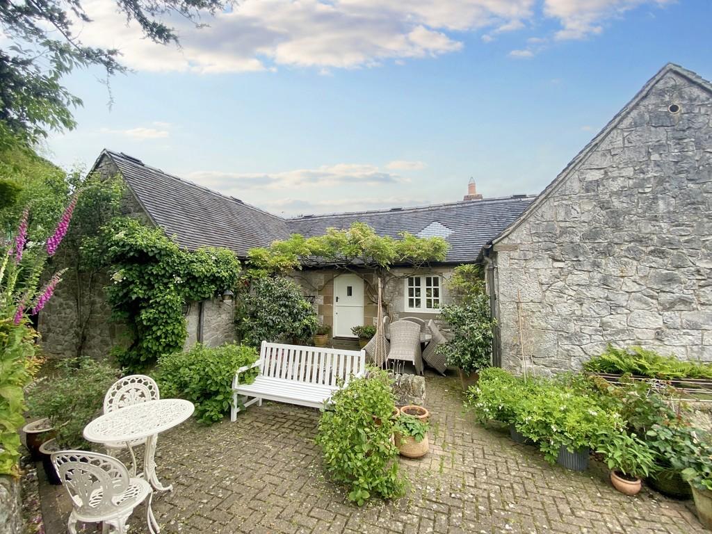 Parwich, Ashbourne 2 bed barn conversion - £550,000