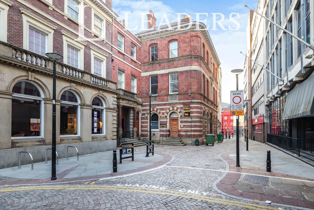 George Street, Sheffield 1 bed apartment - £735 pcm (£170 pw)