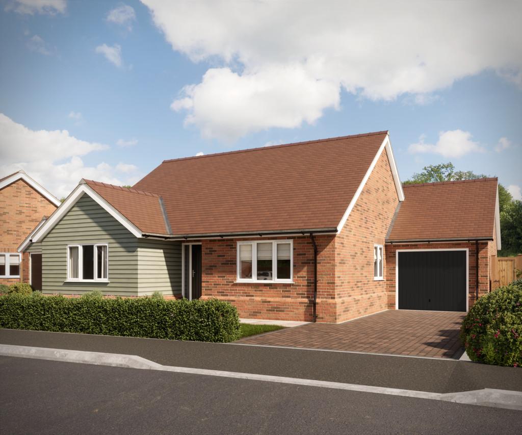 Chelmondiston, Ipswich 3 bed detached bungalow - £435,000