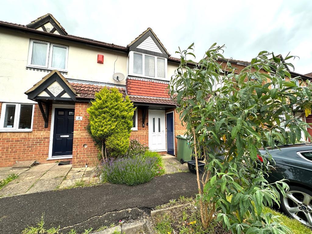 Bushmead, Luton LU2 2 bed terraced house - £275,000