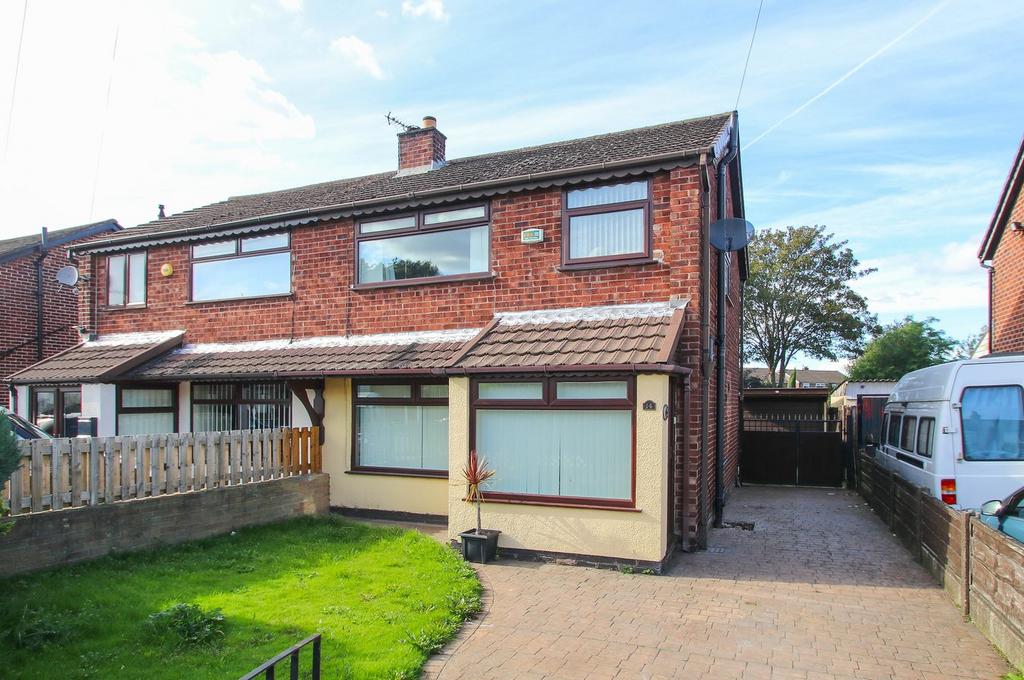 Wood Lane, Partington, Manchester, M31 3 bed semi-detached house - £220,000