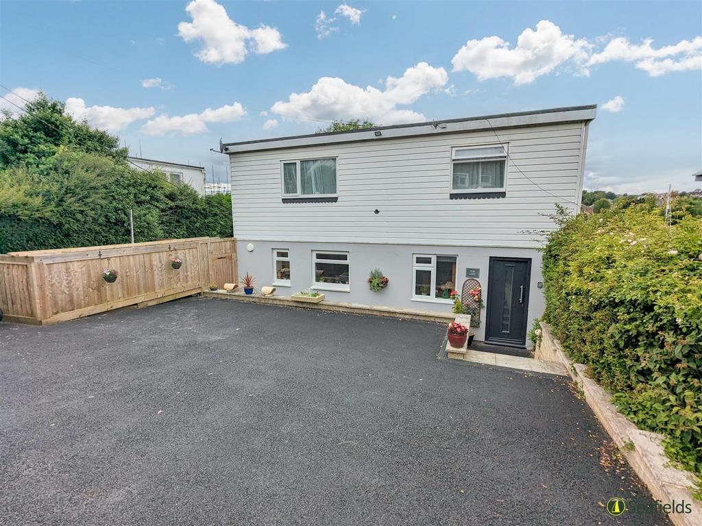 Barge Lane, Wootton Bridge, PO33 4LB 5 bed detached house for sale - £ ...