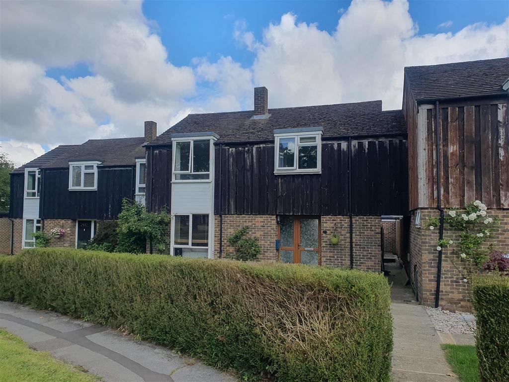 Sheephouse Green, Dorking RH5 4 bed link detached house - £569,950
