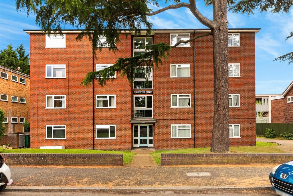 Avenue Road, London 1 bed flat - £265,000