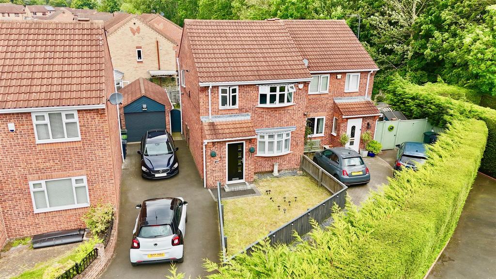 Peacock Court, Gateshead 3 bed semi-detached house for sale - £235,000