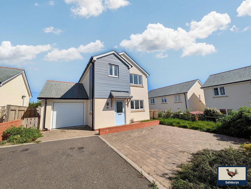 Schoolhayes, Lewdown, EX20. 3 bed detached house for sale - £349,000