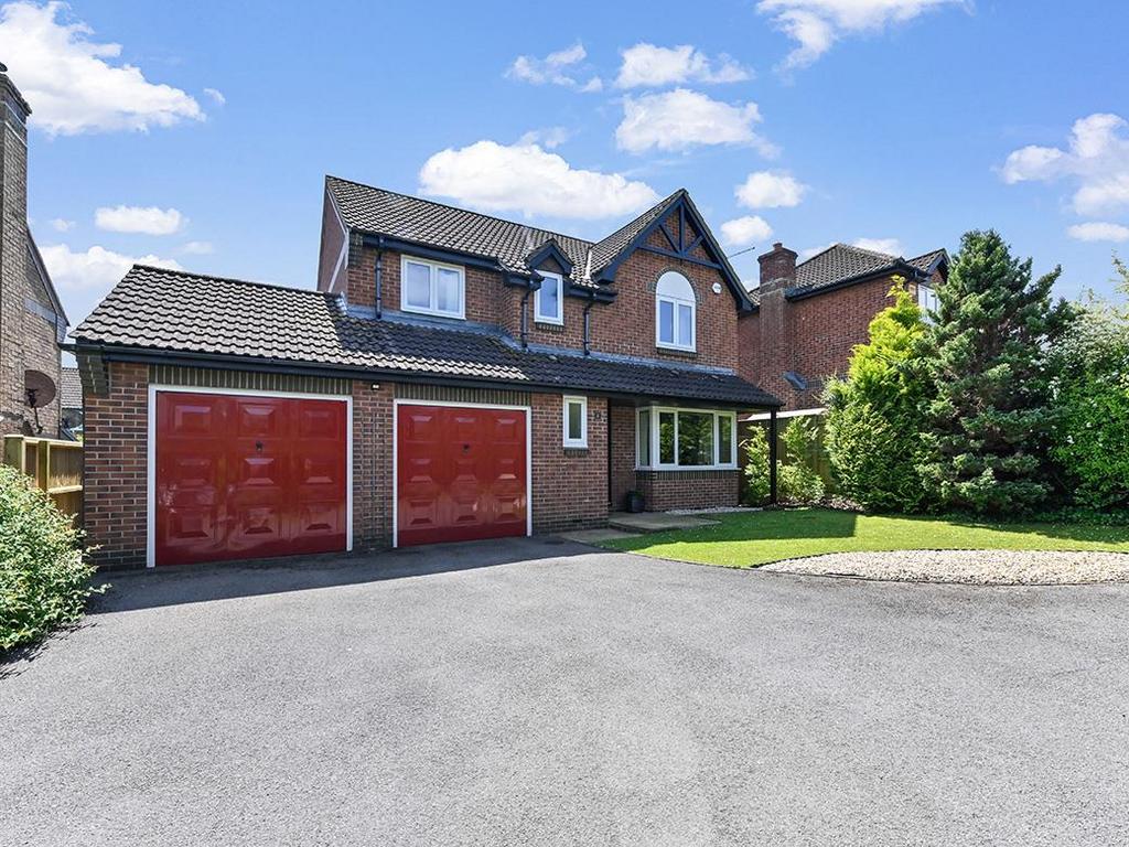 Old Station Gardens, Henstridge... 4 bed detached house - £480,000