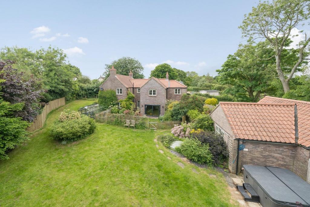 Jolls Lane, Greetham, Horncastle... 5 bed detached house - £600,000