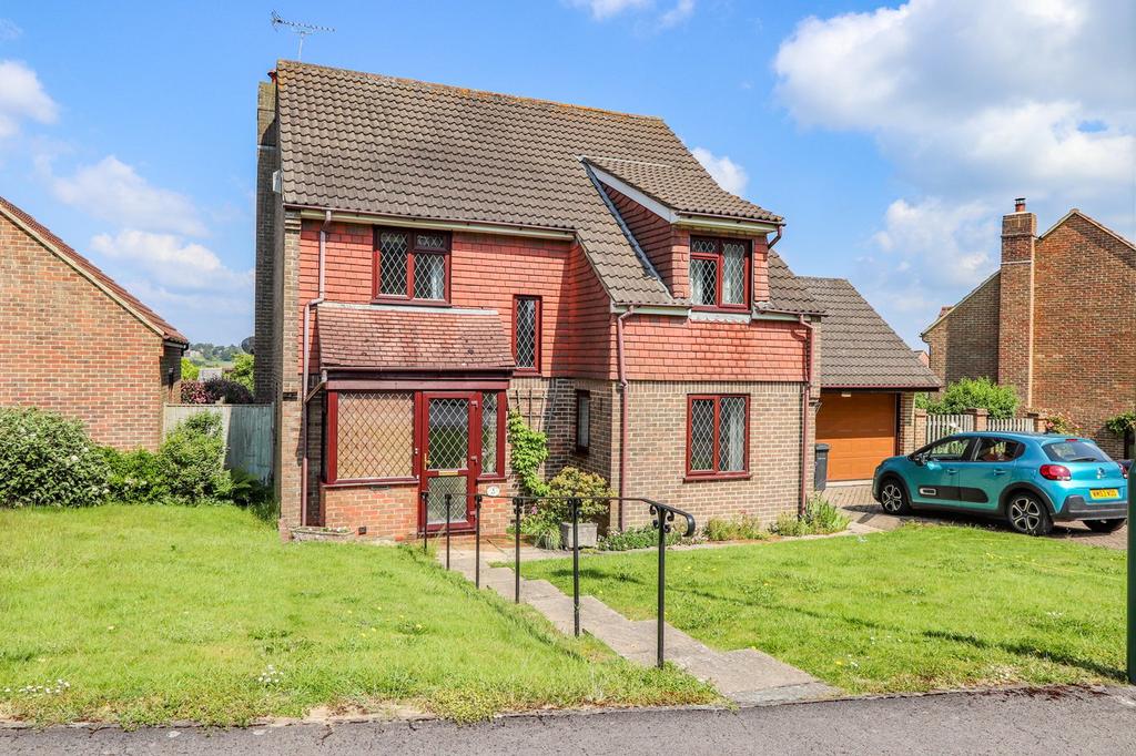 Starrs Mead, Battle, TN33 4 bed detached house - £500,000