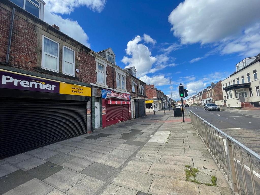 Saltwell Road, Gateshead NE8 4 bed maisonette - £795 pcm (£183 pw)
