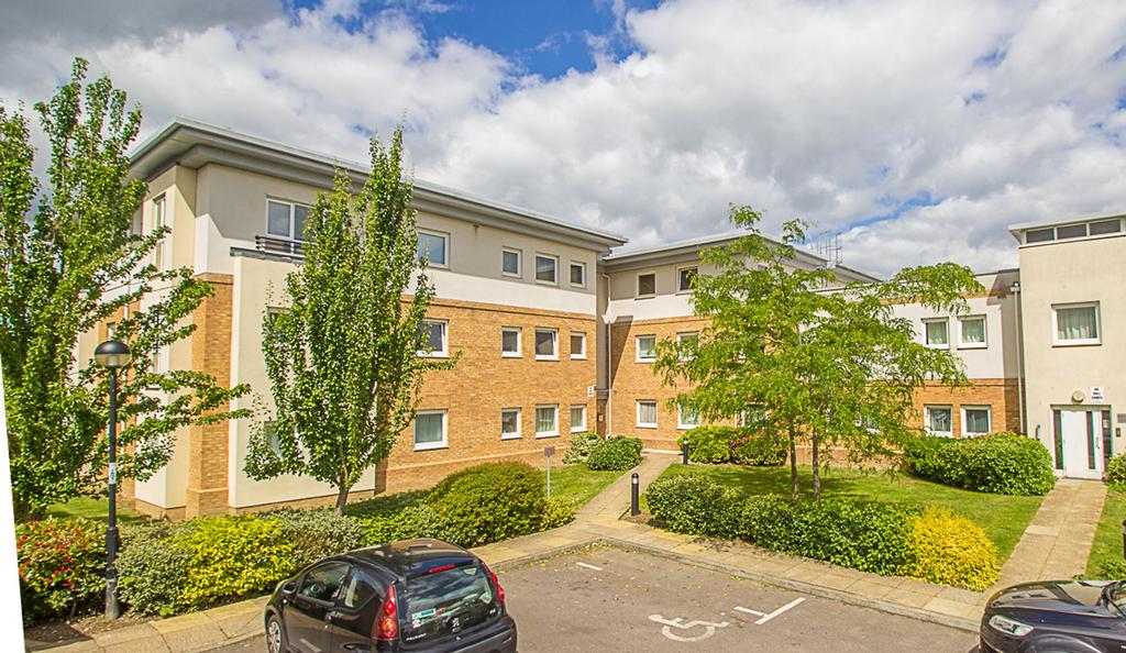 Pool Close, Timothy Place Pool Close... 2 bed flat - £259,950