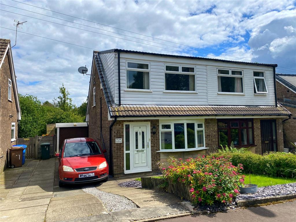 Greenway, Castleton, Rochdale... 3 bed semi-detached house - £215,000