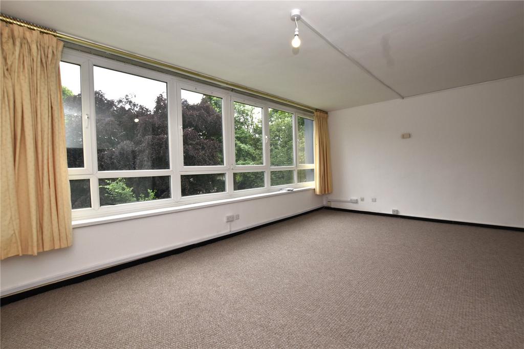 Ingledew Court, Moortown, Leeds, West... 2 bed apartment for sale - £ ...