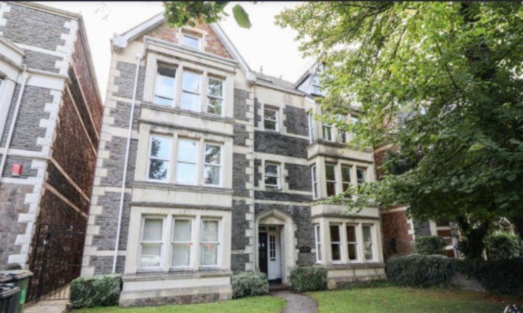 Connaught House, Cathedral Road... 1 bed flat for sale - £230,000