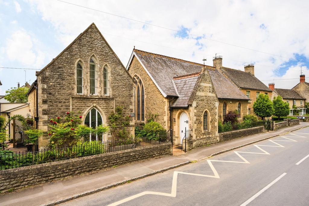 Main Street, Clanfield, OX18 3 bed detached house for sale - £850,000