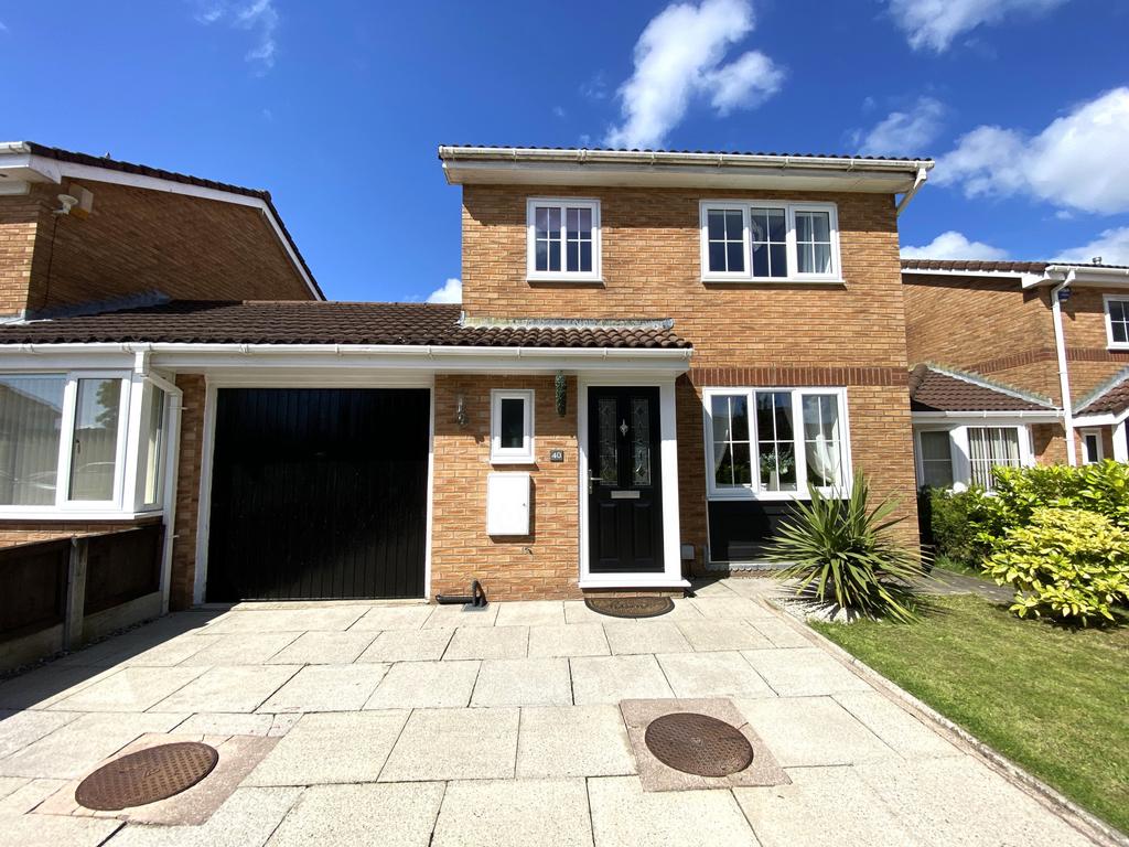 Lindale Road, Longridge PR3 3 bed link detached house - £250,000