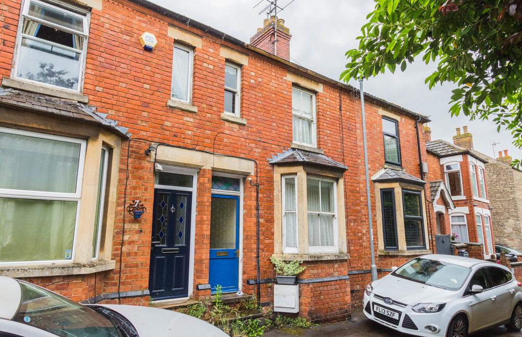 Nene View, Irthlingborough NN9 2 bed terraced house - £135,000