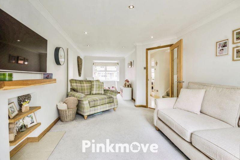 Priory Way, Langstone - REF# 00019883 3 bed detached house for sale - £ ...