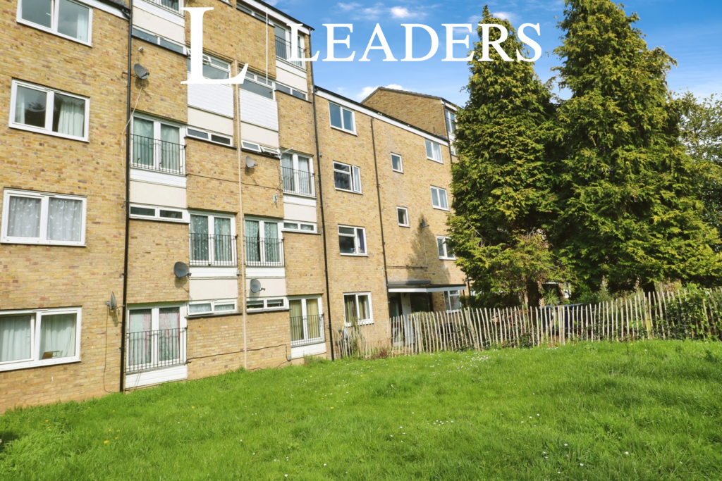Morley Grove 2 bed flat - £1,250 pcm (£288 pw)