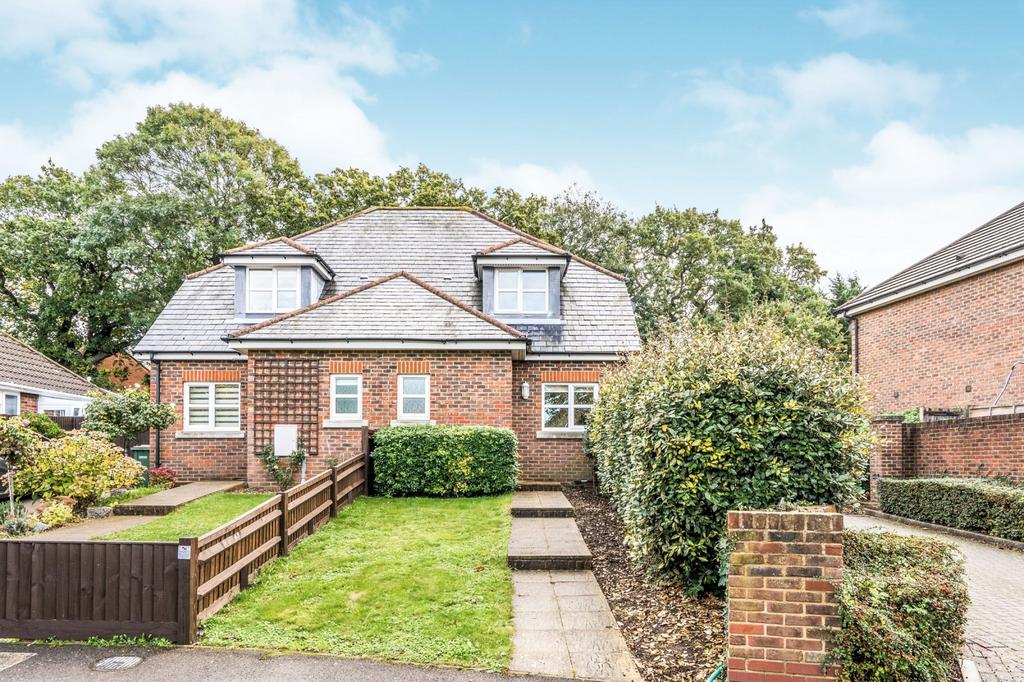 Hamble 2 bed semi-detached house - £1,100 pcm (£254 pw)
