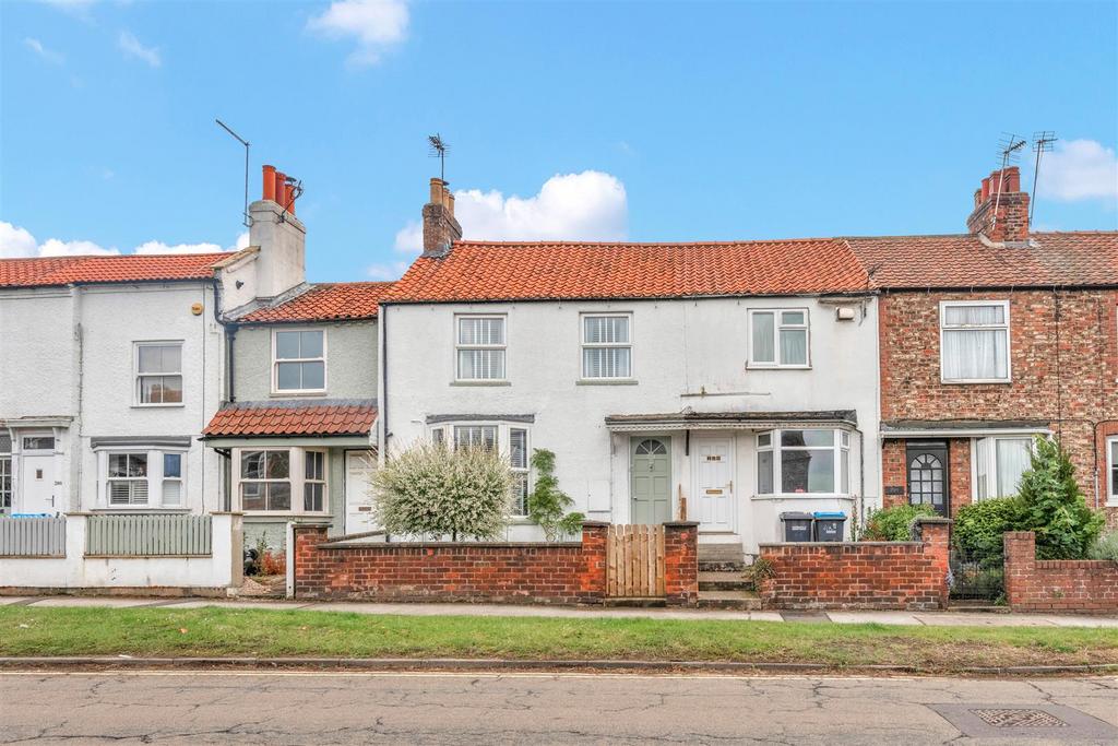 Long Street, Easingwold, York 3 bed house - £325,000