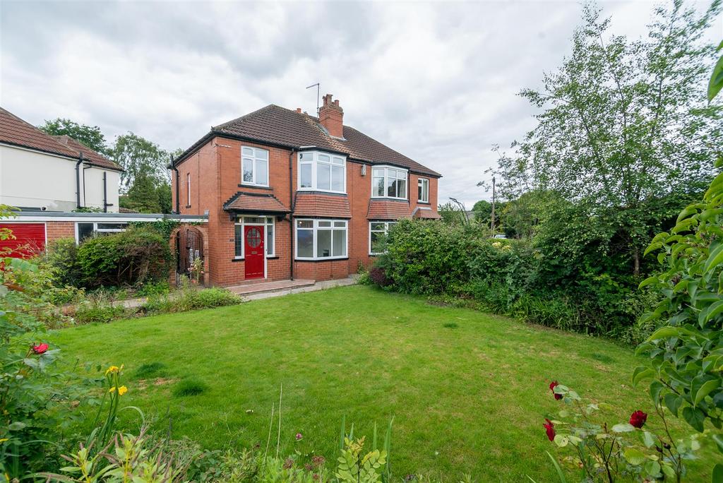 Chelwood Crescent, Moor Allerton, Leeds 3 bed semi-detached house - £ ...
