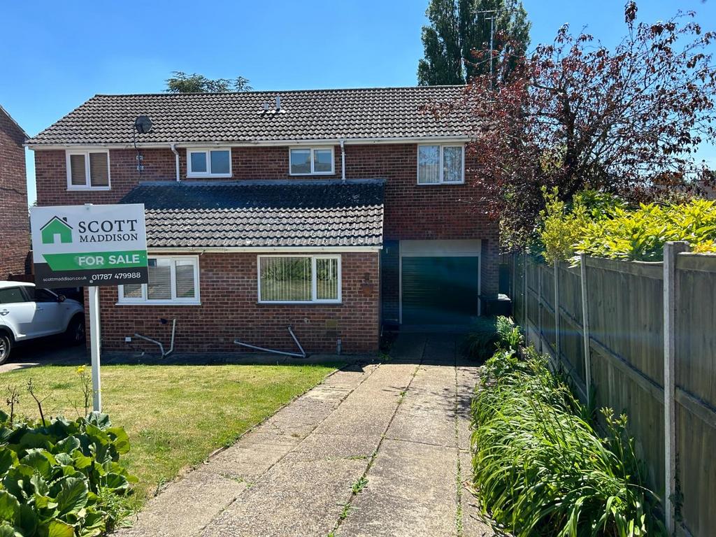 Park Drive, Halstead CO9 3 bed semi-detached house for sale - £284,000