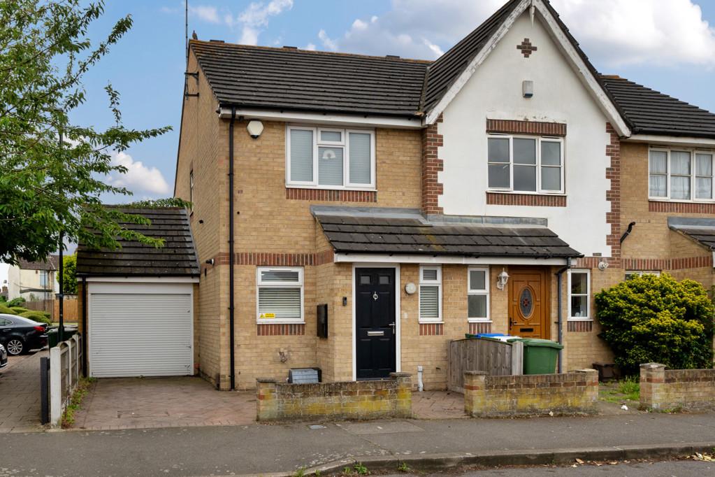 Crescent Road, Erith, Kent 2 bed end of terrace house for sale - £350,000