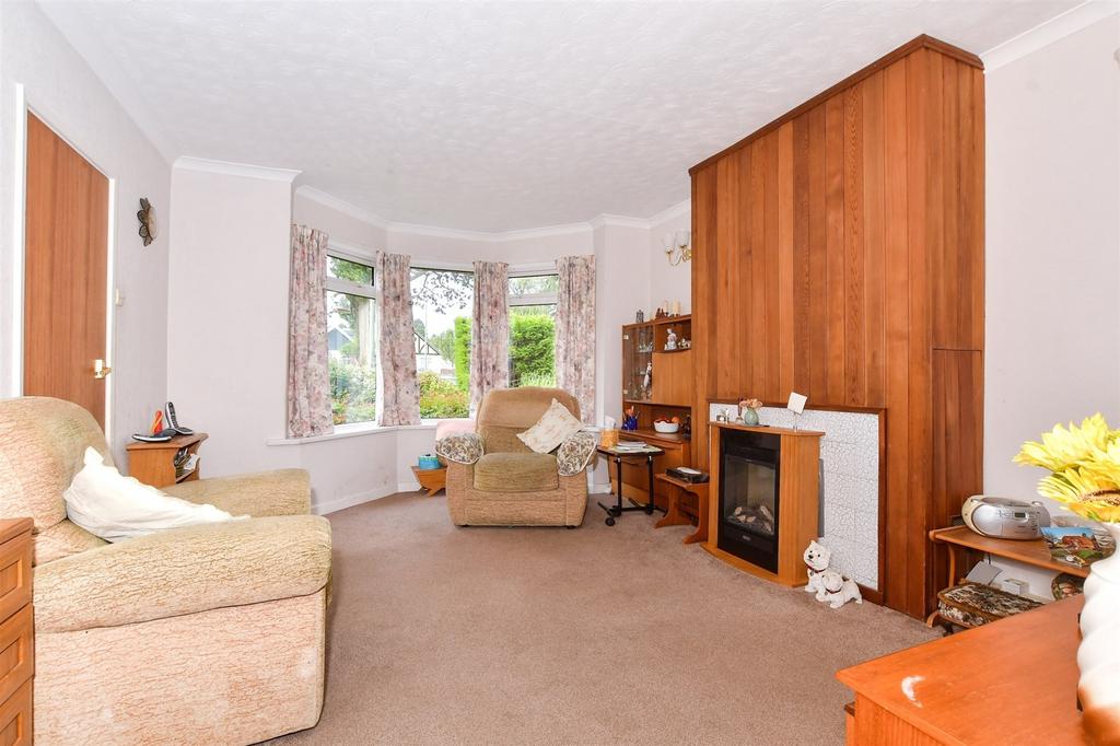 Sutton Road, Maidstone, Kent 3 bed semi-detached house for sale - £350,000