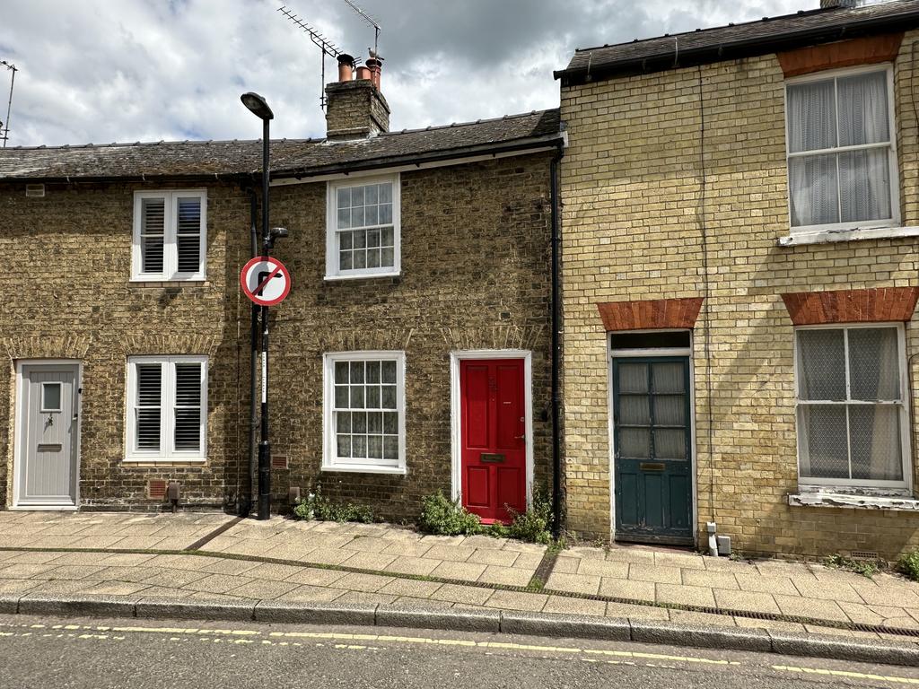 Silver Street, Ely, Cambridgeshire 1 bed terraced house - £200,000