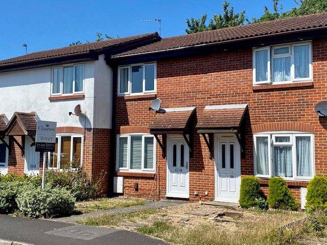 Walker Gardens, Southampton SO30 2 bed terraced house to rent - £1,250 ...