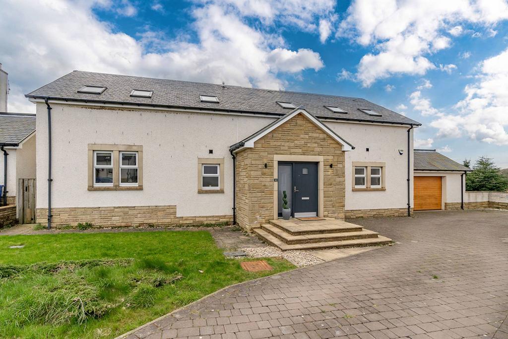 4 Roseview Farm Steading, Leadburn... 5 bed detached house - £550,000