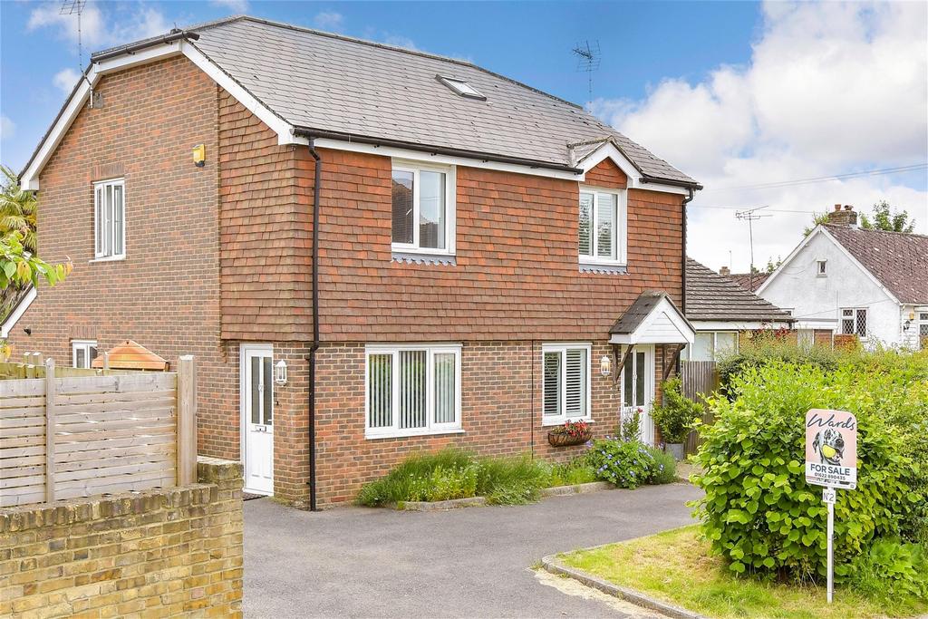 Chart Hill Road, Chart Sutton... 2 bed semi-detached house - £280,000