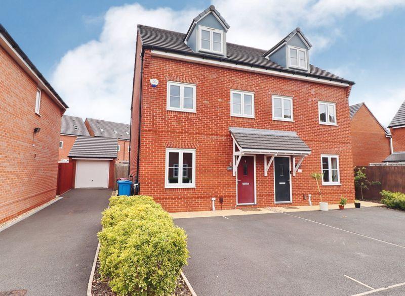 Marple Gardens, Manchester M28 3 bed semi-detached house - £340,000