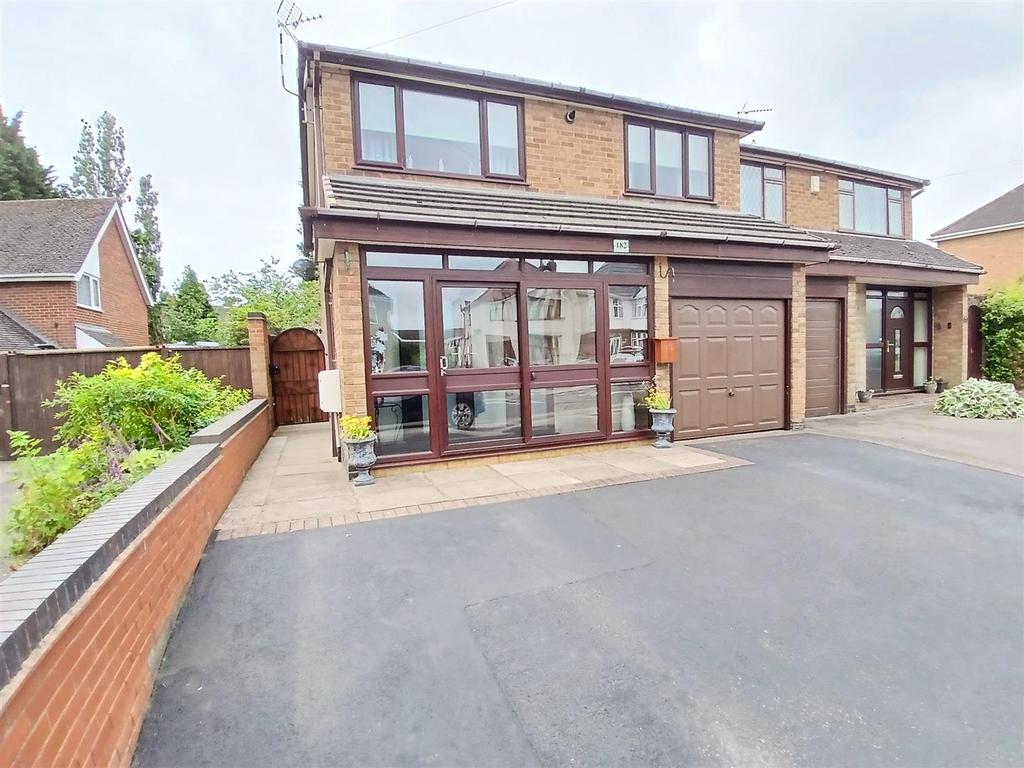 Heath End Road, Stockingford. Nuneaton 3 bed semi-detached house - £245,000