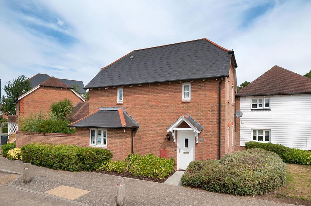 Sandow Place, Kings Hill, ME19 4NZ 3 bed detached house - £1,800 pcm (£ ...