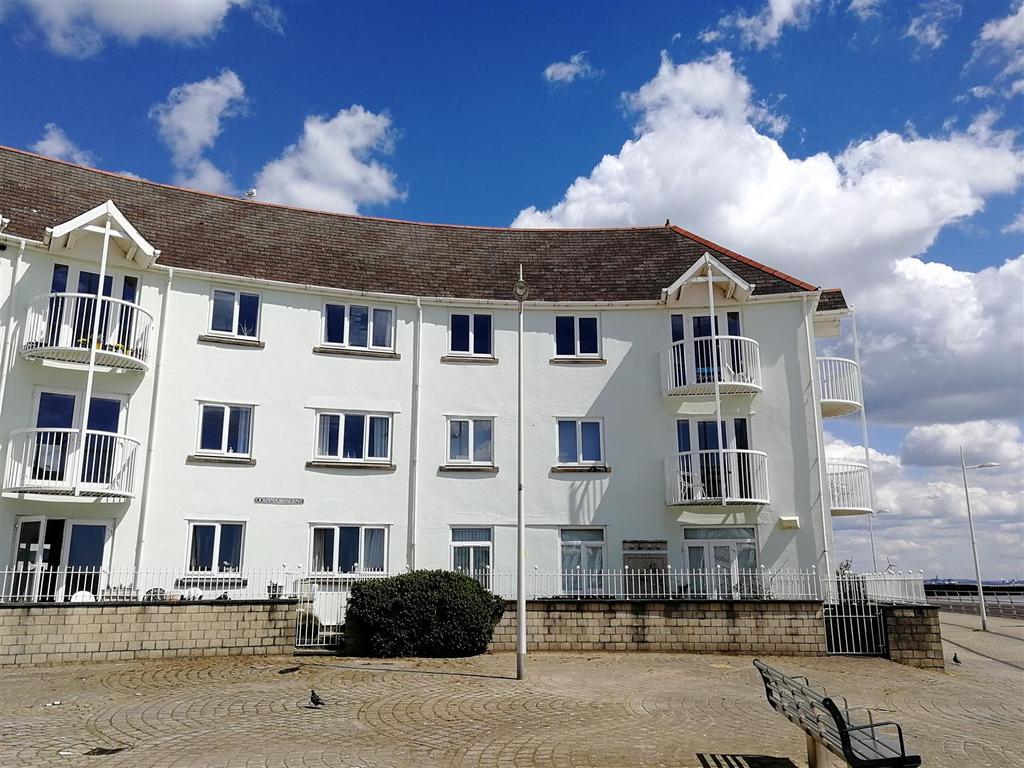Ocean Crescent, Maritime Quarter... 3 bed apartment - £300,000