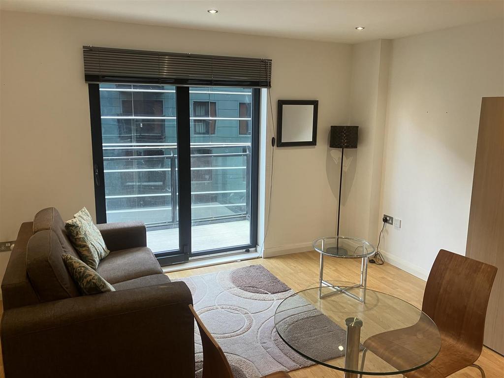 Brewery Wharf, Waterloo Street Studio - £700 pcm (£162 pw)