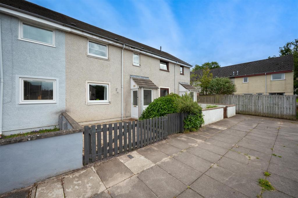 Macdonald Court, Inverness IV2 3 bed terraced house - £155,000