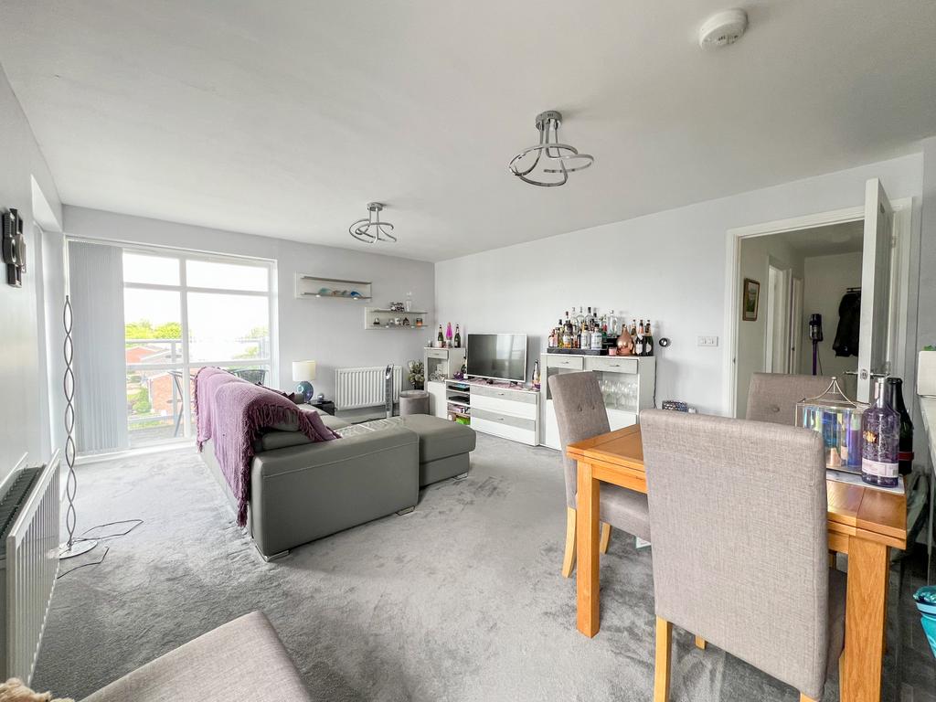 Great Brier Leaze, Patchway, Bristol... 2 bed apartment - £235,000