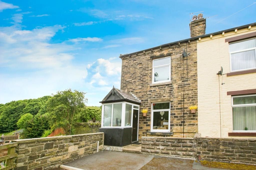 Woodside Road, Halifax HX3 2 bed end of terrace house - £120,000