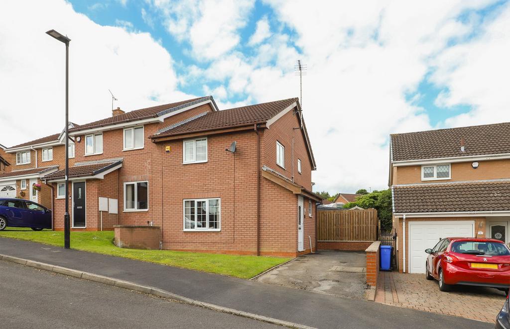 Darfield Avenue, Sheffield S20 3 bed semi-detached house - £230,000