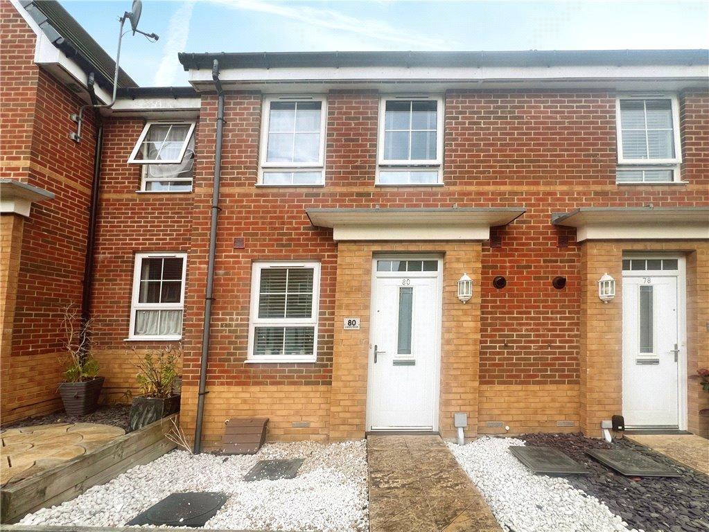 Captains Parade, East Cowes, Isle of... 2 bed terraced house - £210,000