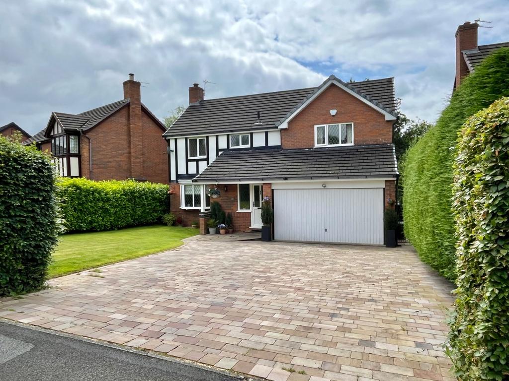 The Copse, Marple Bridge, Cheshire, SK6 4 bed detached house - £650,000