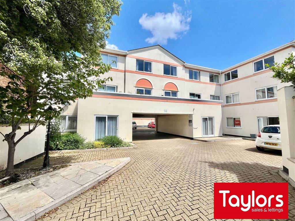 Dawes Court, Fisher Street, Paignton 1 bed flat - £60,000